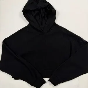 ALO Yoga | Tops | Alo Yoga Muse Ribbed Cropped Black Hoodie Logo Sleeve ...